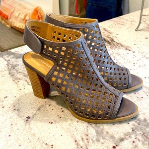 Report | Shoes | Wedge Back Strap Heel | Poshmark